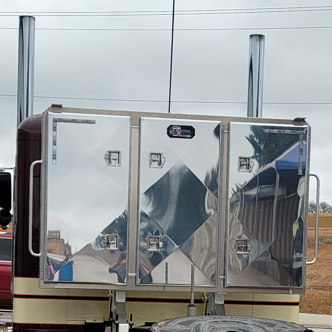 Standard Headache Rack With Chain Hangers and Chain Tray 80"